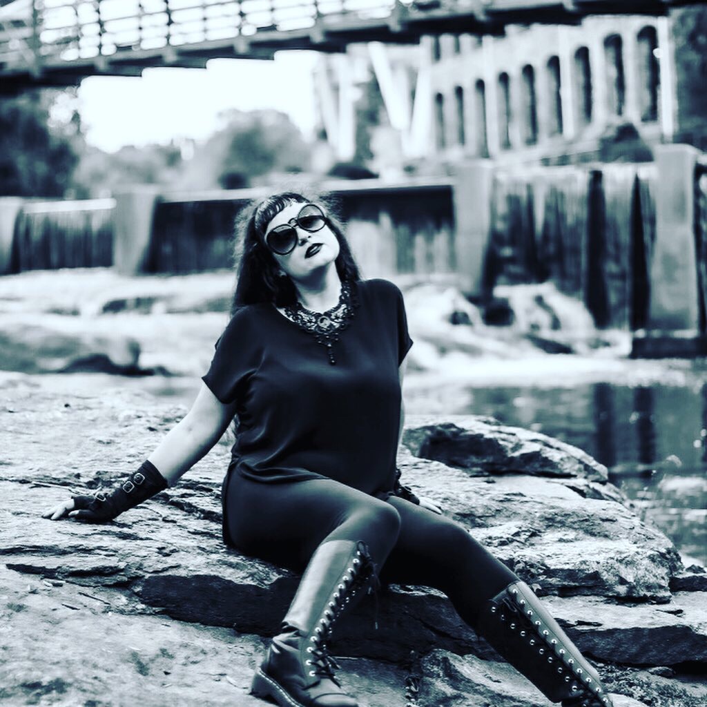 About Me – Anna Mocikat